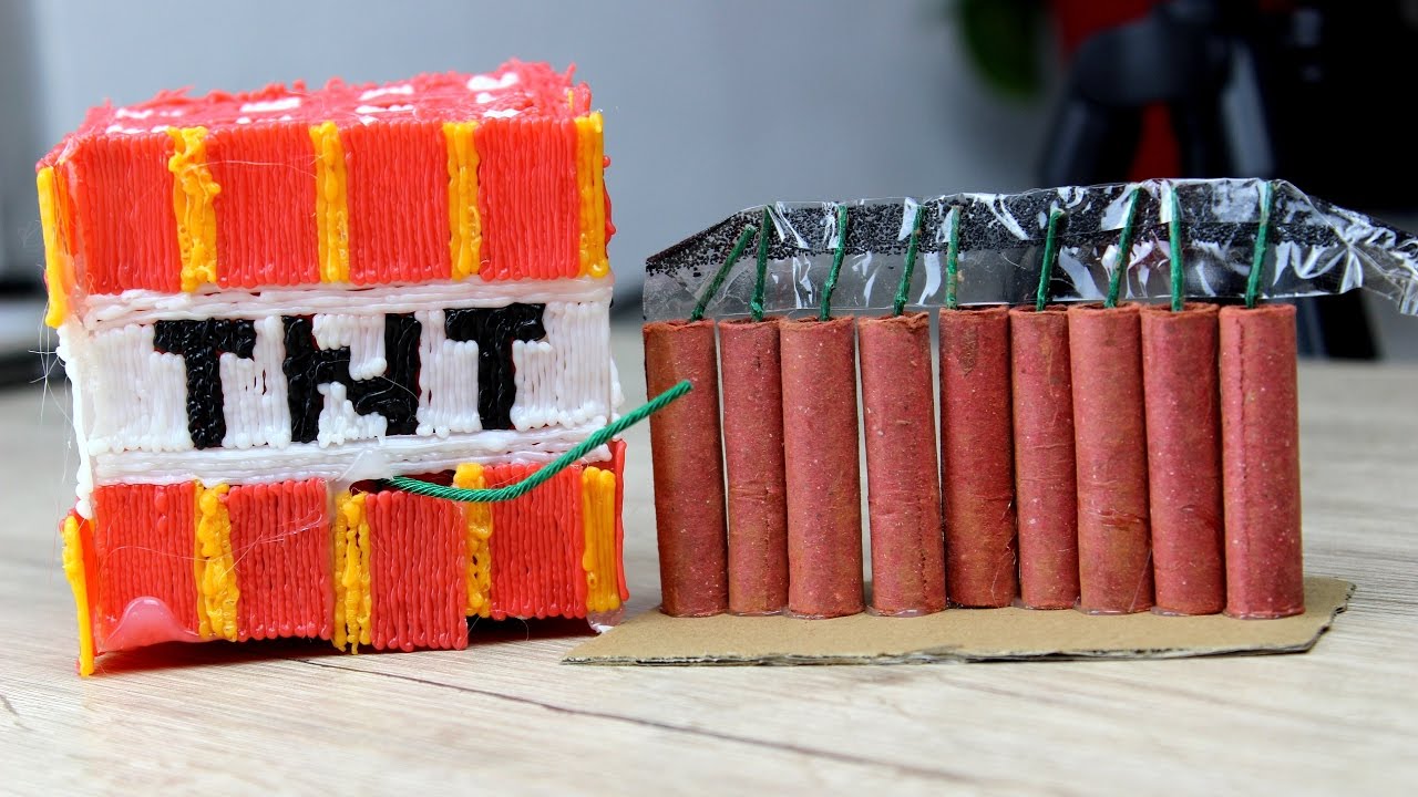 Minecraft TNT Block Explosion Real Life | Böller Kette bauen 💣 ! - YouTube