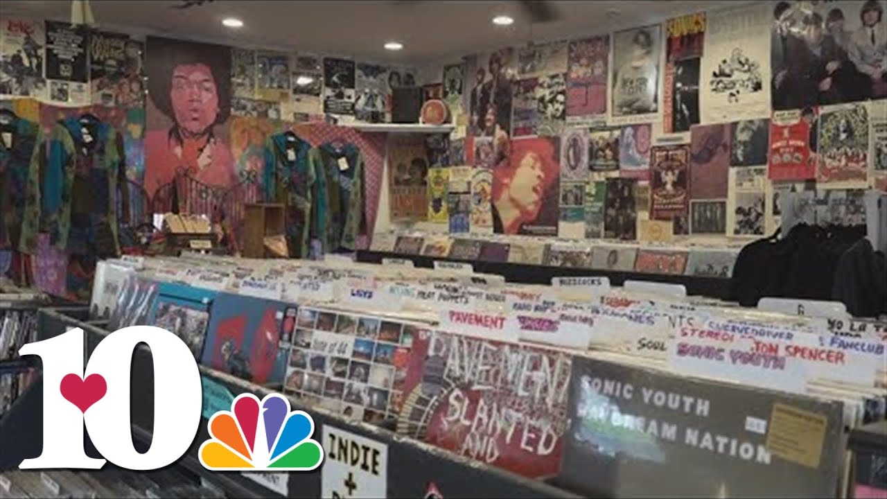 Vinyl sales surpass CD sales for first time since 1987 - YouTube