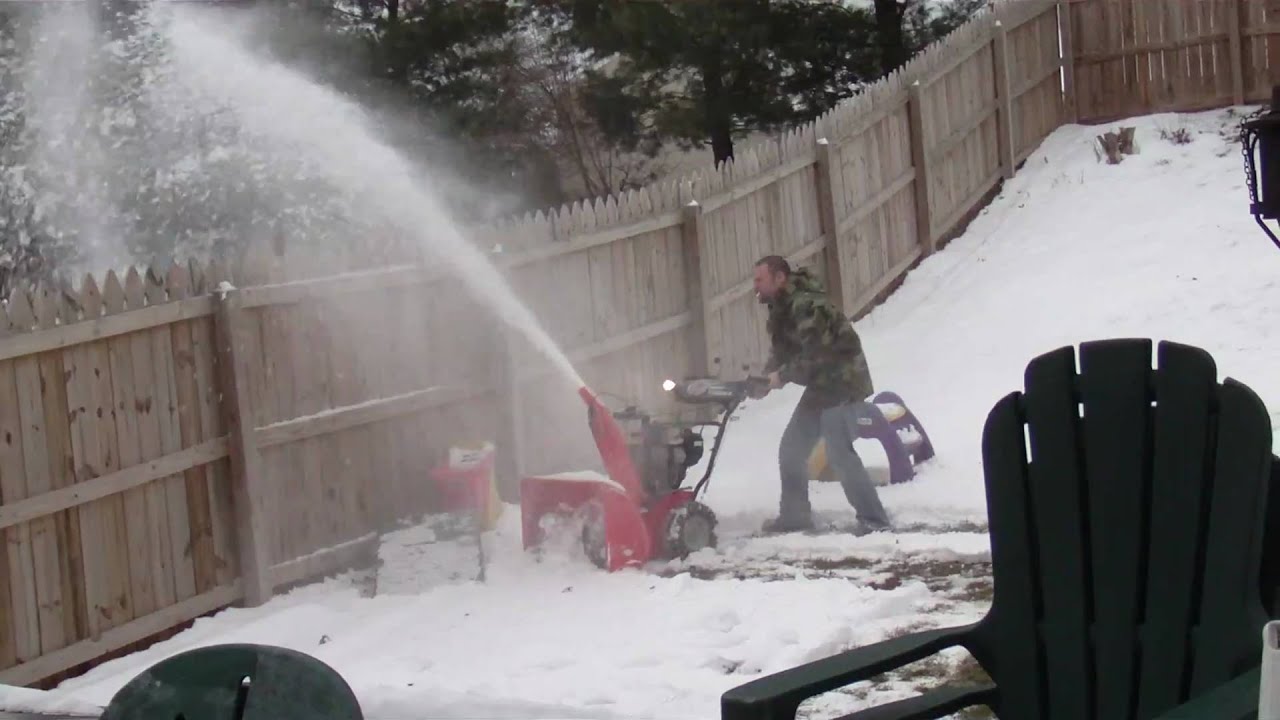 2010 Ariens Compact 26 Snowblower - YouTube