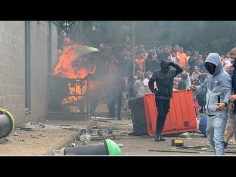 🛑 Rotherham MIGRANT Hotel Protest 4 - YouTube