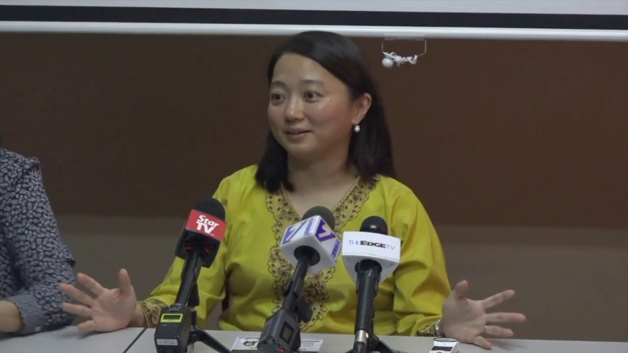 Hannah and Khalid on Taman Rimba Kiara - YouTube