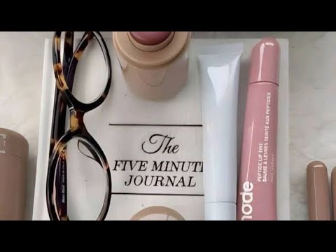 demitra x madelyn cline lips cc - YouTube