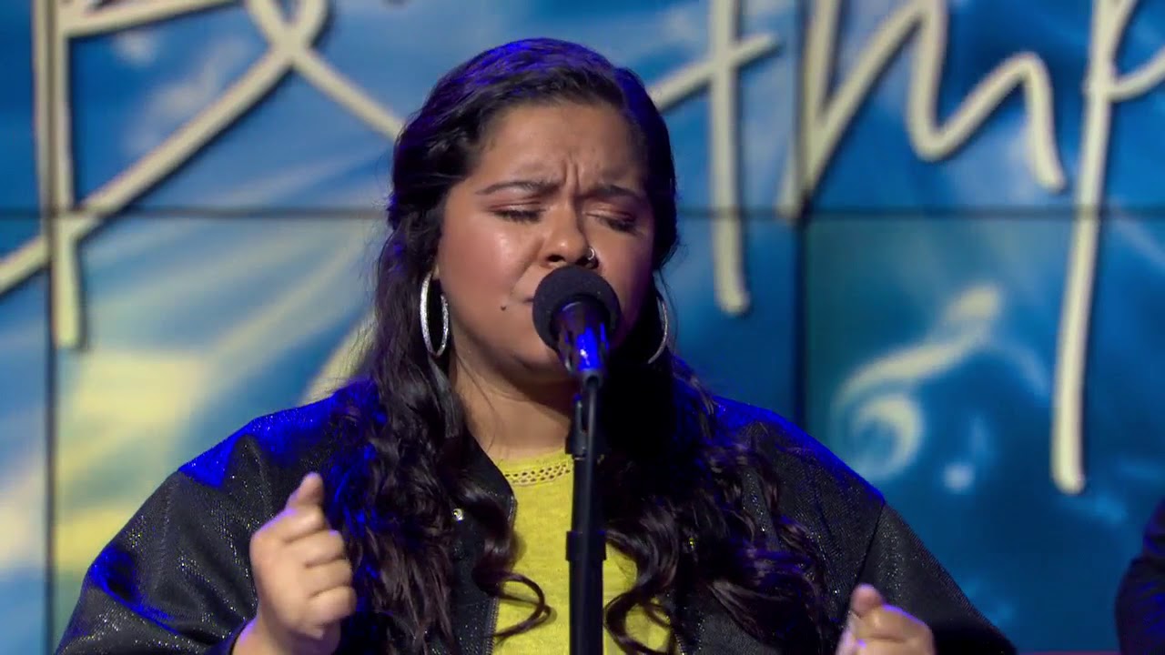 Brooke Simpson performs new single '2AM' on Good Day LA - YouTube
