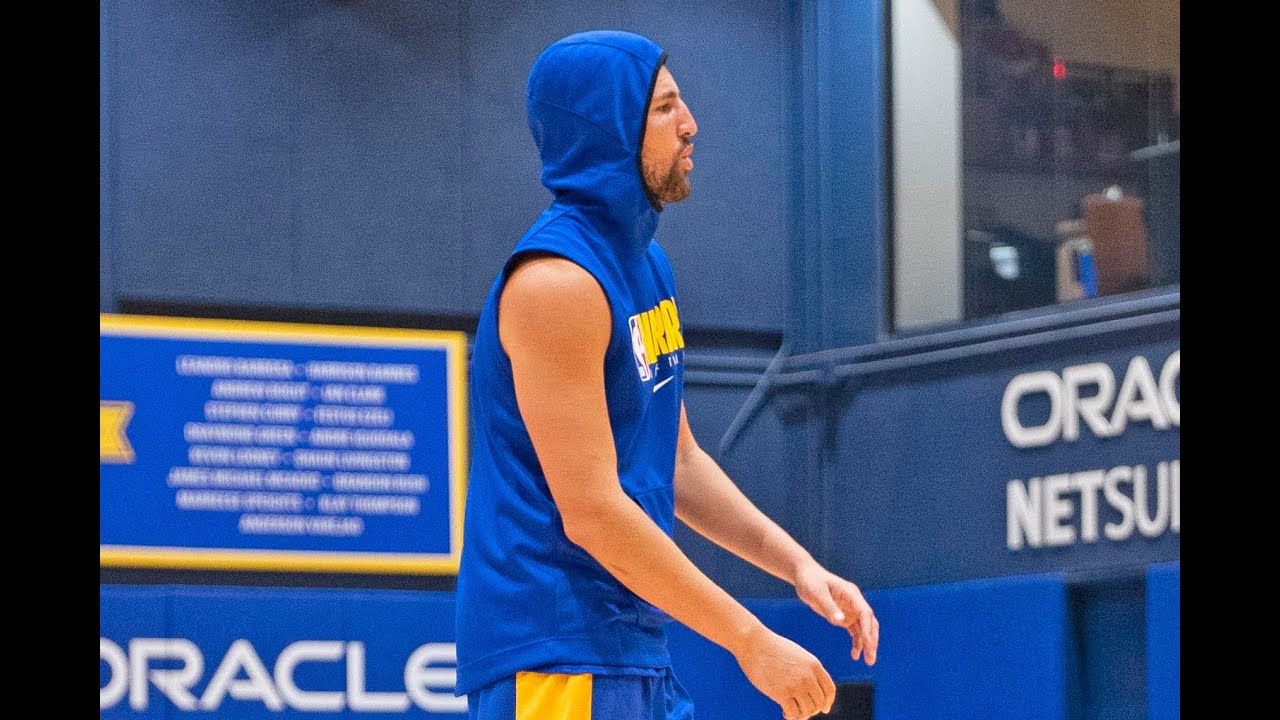 Warriors' Klay Thompson suffers lower right leg injury - YouTube