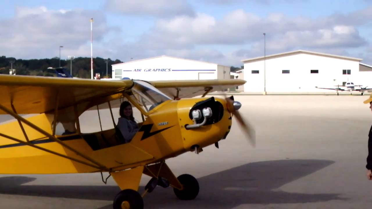 Piper Cub J3 Hand Prop Start - YouTube
