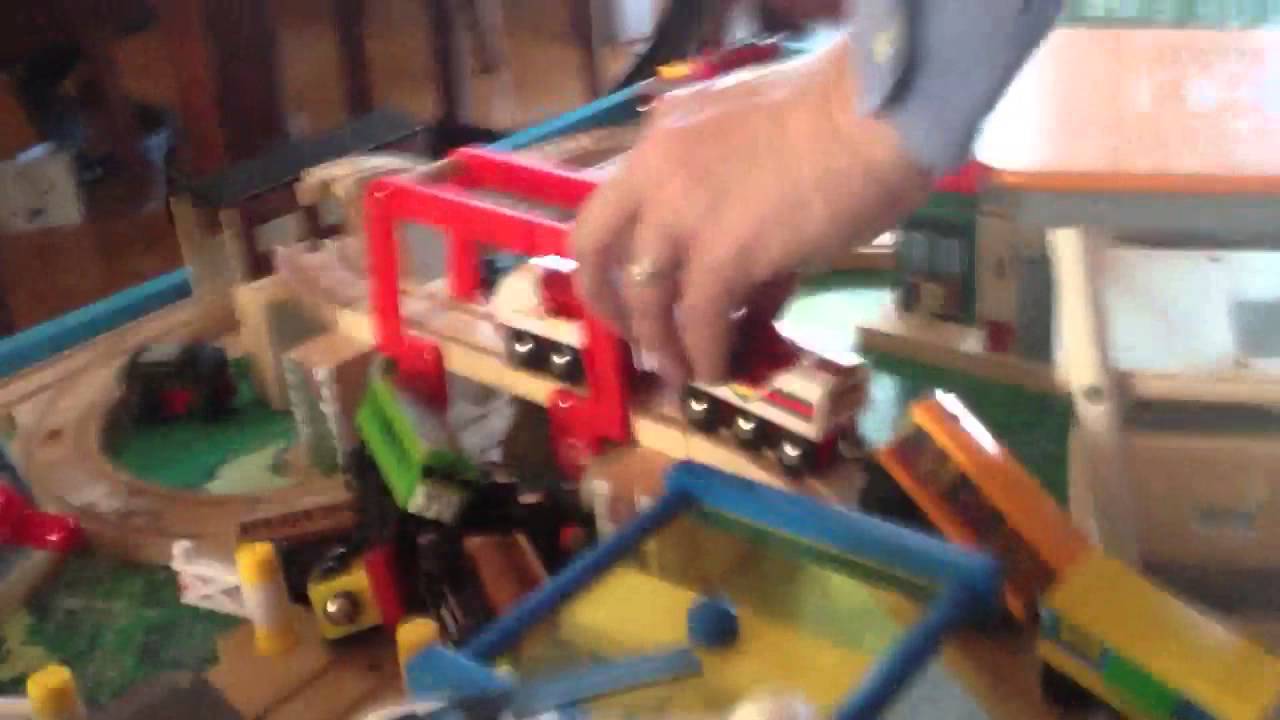 Wooden train crash 2 - YouTube