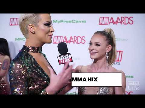 Laura went Naked In The Streets at the AVN Awards!
