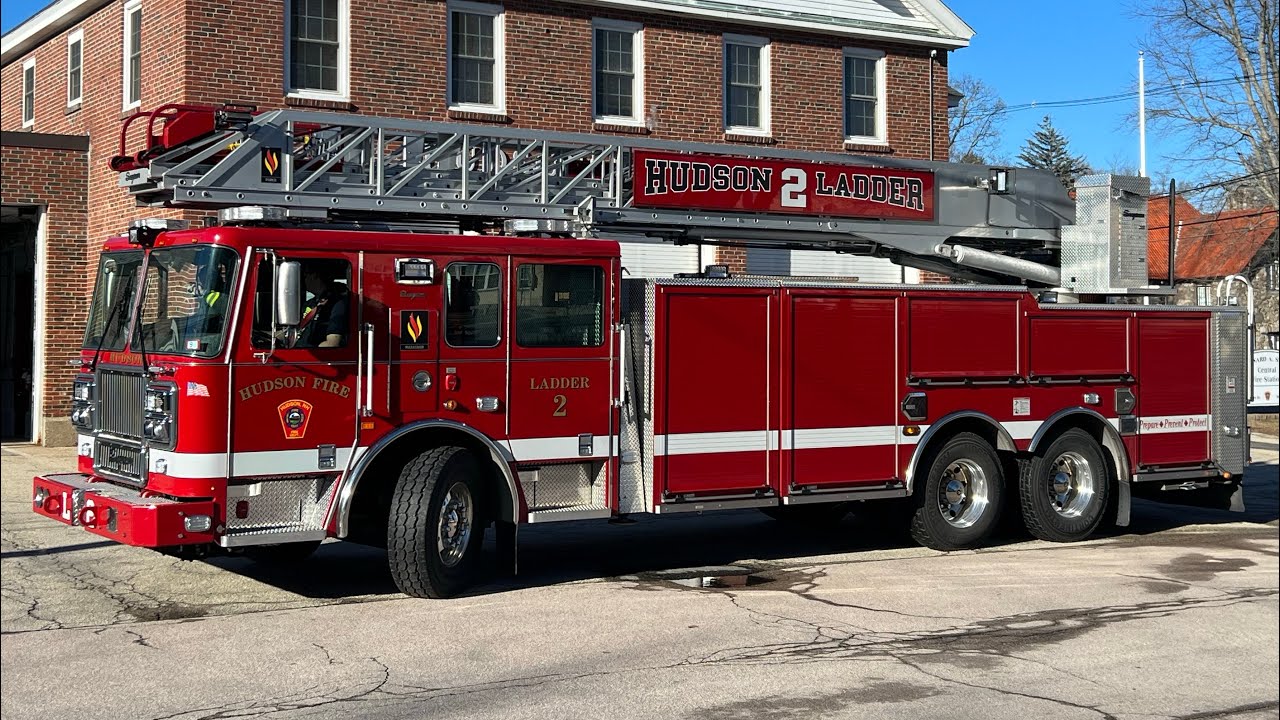 Hudson, NH Fire Department Ladder 2 responding! - YouTube