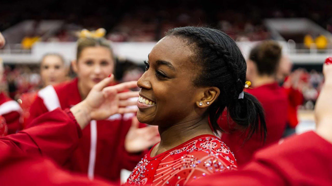 Frankie Price Joins The Show - YouTube