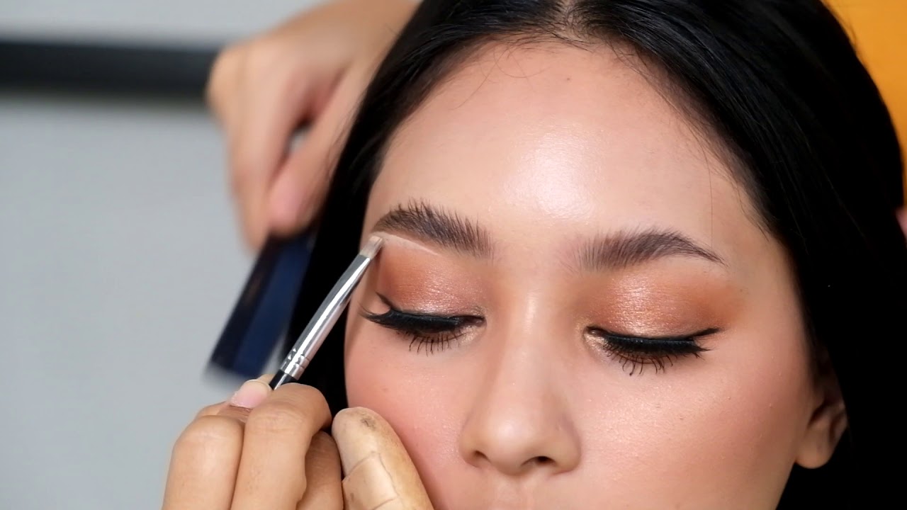 EP11 focus with eyebrow - YouTube