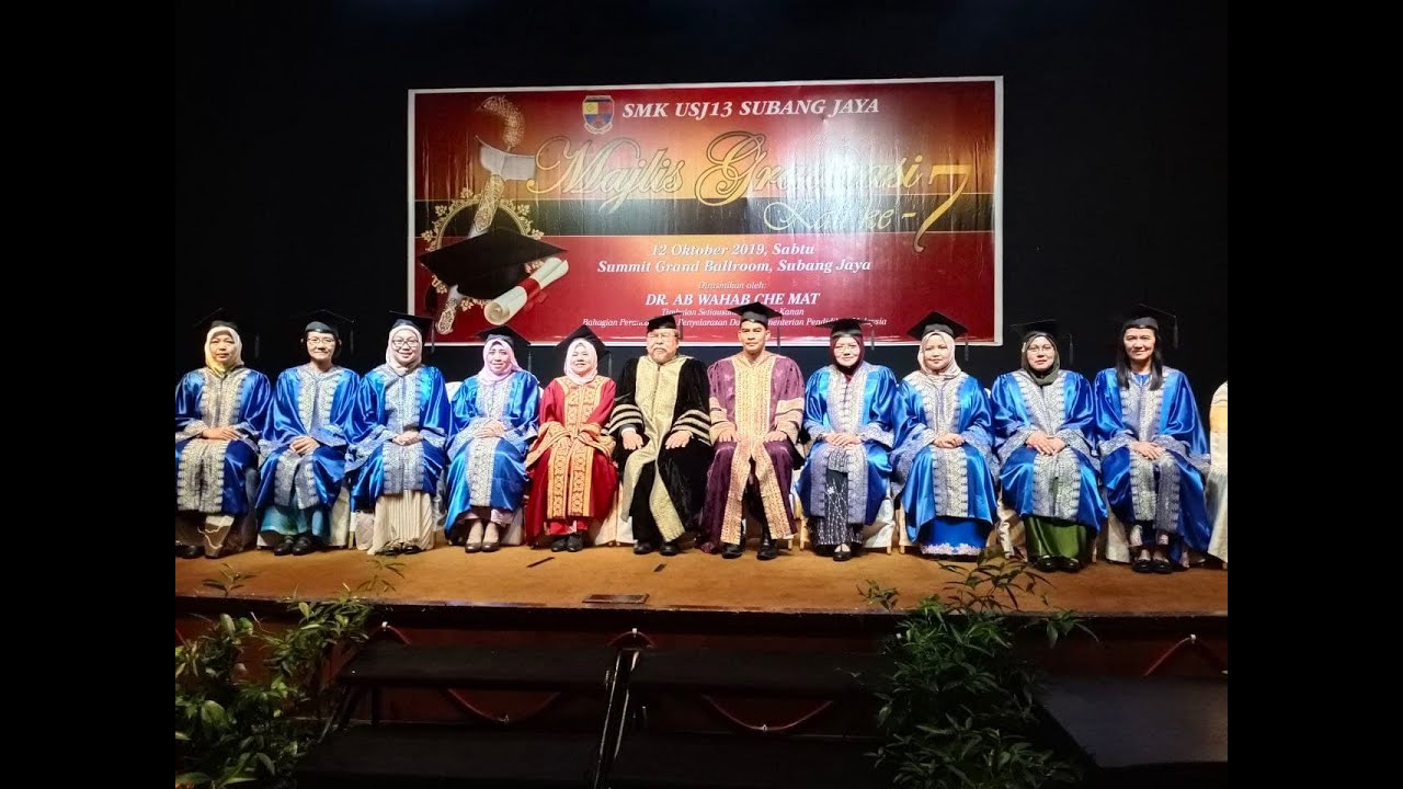 Majlis Graduasi 2019 SMK USJ 13 - YouTube