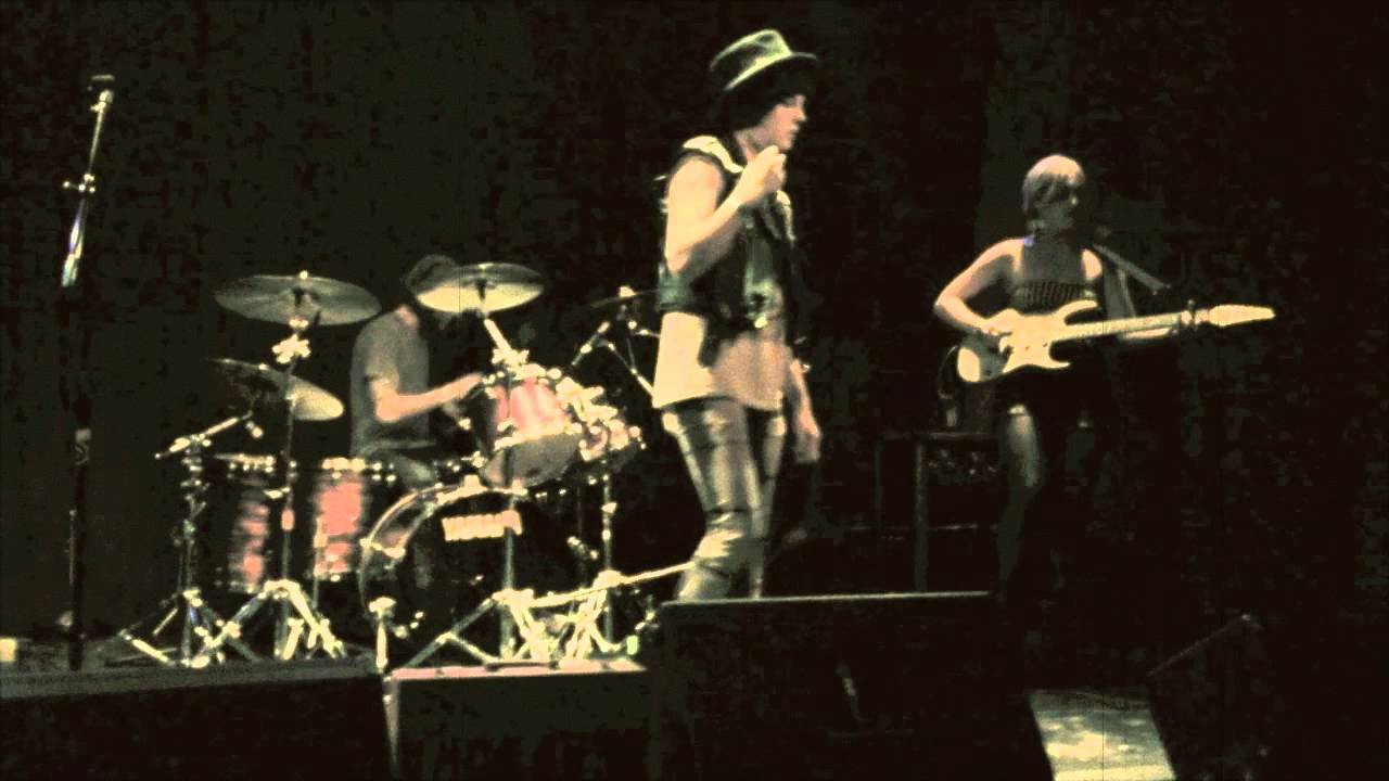 Dead Dawn - Soulless City - YouTube