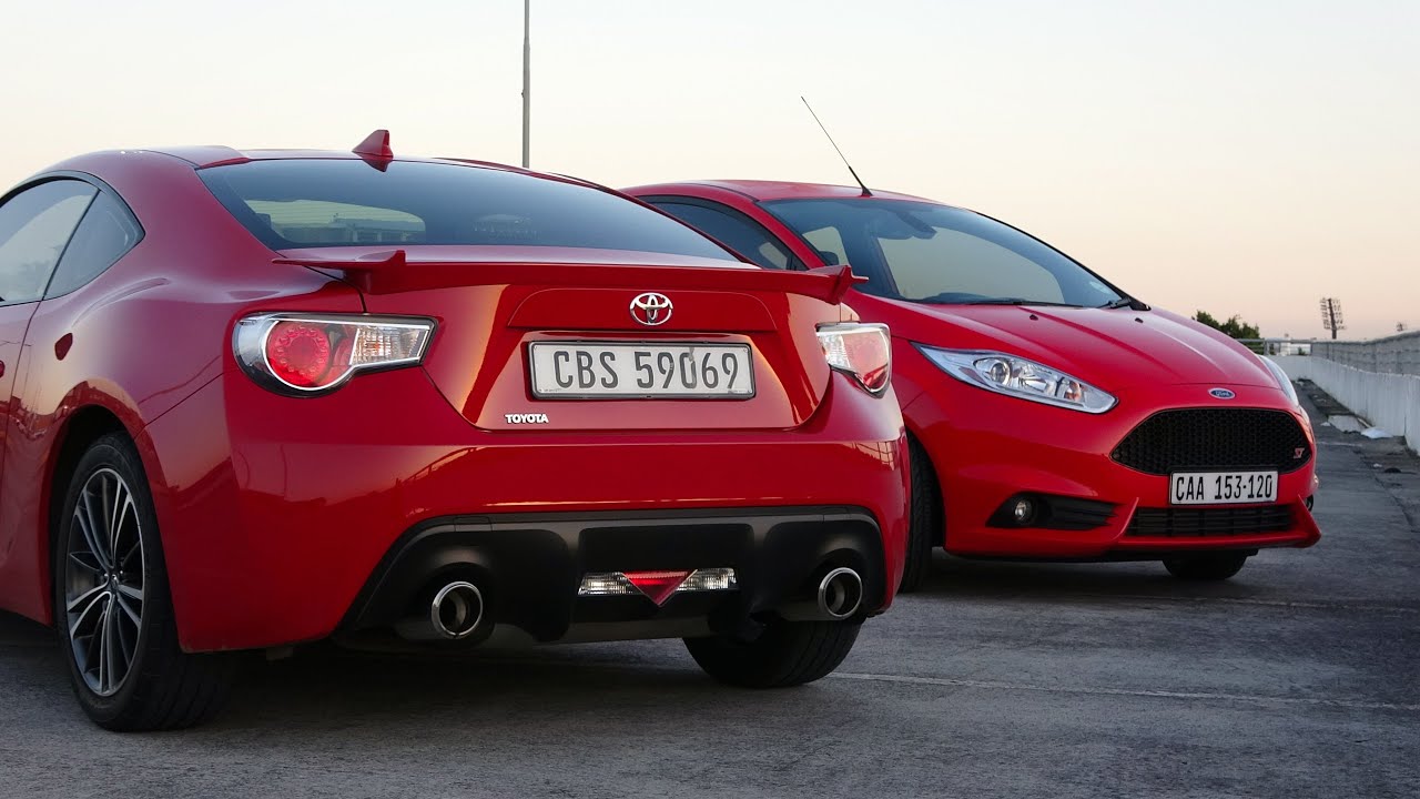 Ford Fiesta ST vs Toyota 86 - Drag race - YouTube