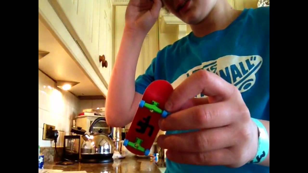 4 corner fingerboard review - YouTube
