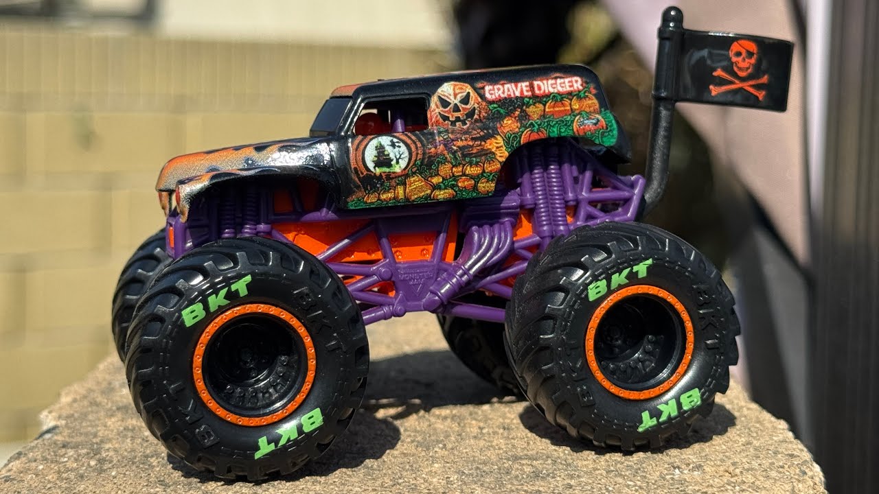 Halloween Grave Digger is BACK! The return of an iconic Monster Jam ...