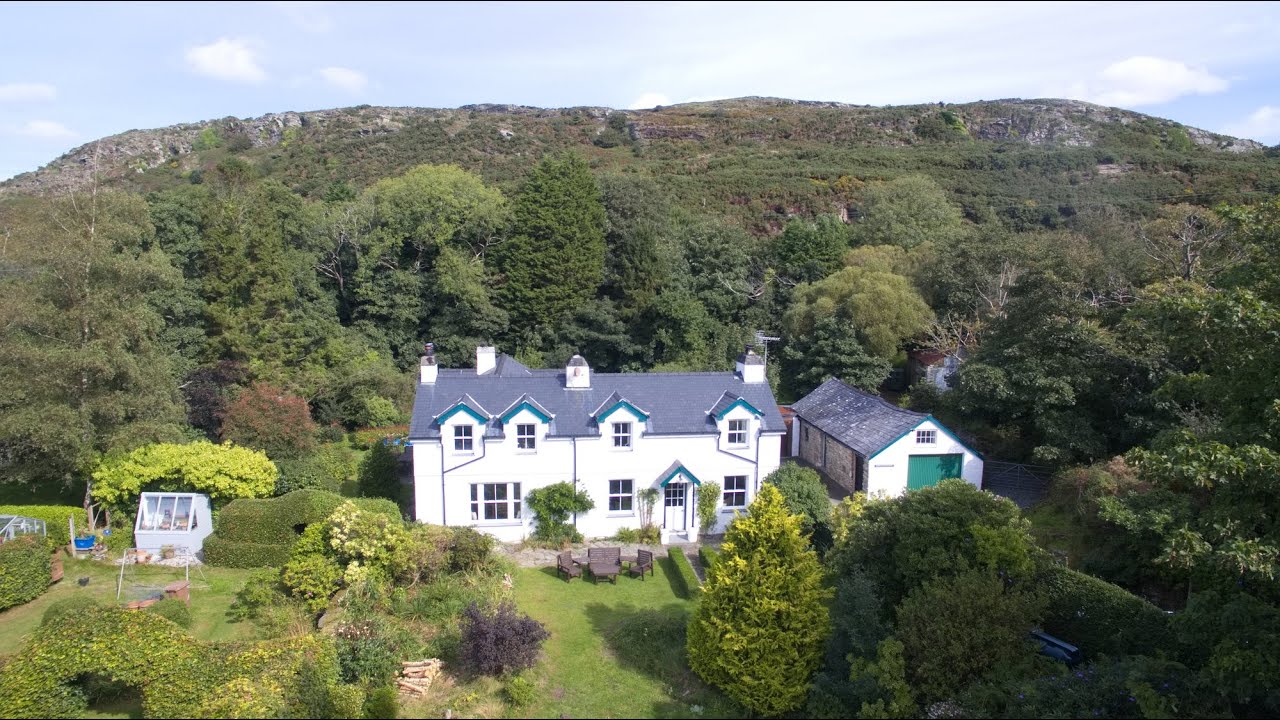 Morfa Bychan, Porthmadog, Gwynedd - YouTube