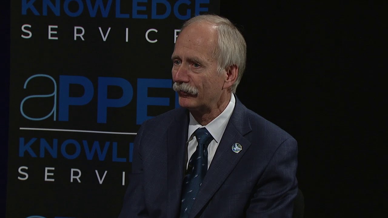 William Gerstenmaier on Lessons Learned from Large NASA Projects - YouTube