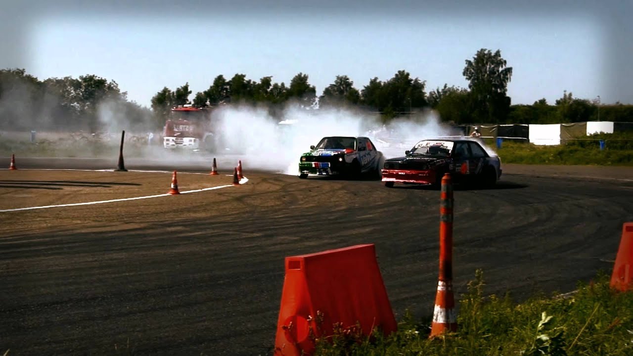 Drifting in slow motion HD - YouTube
