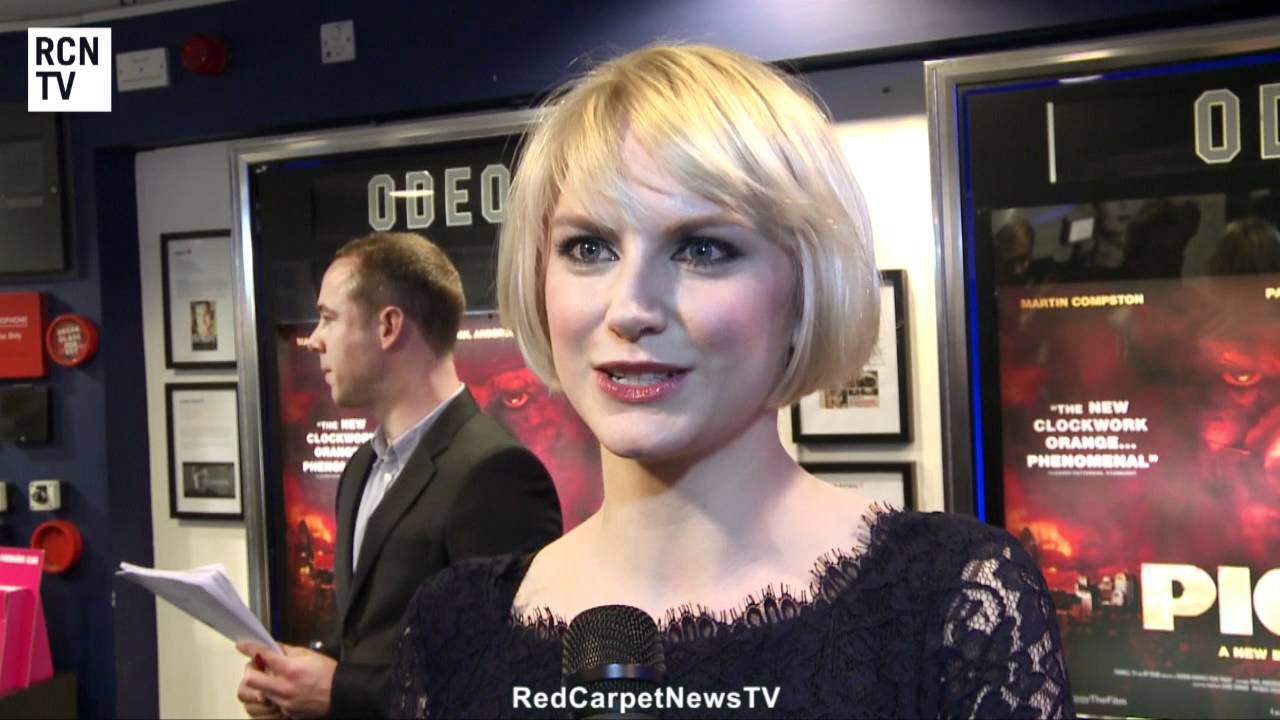 Louise Dylan Interview Piggy UK Premiere - YouTube