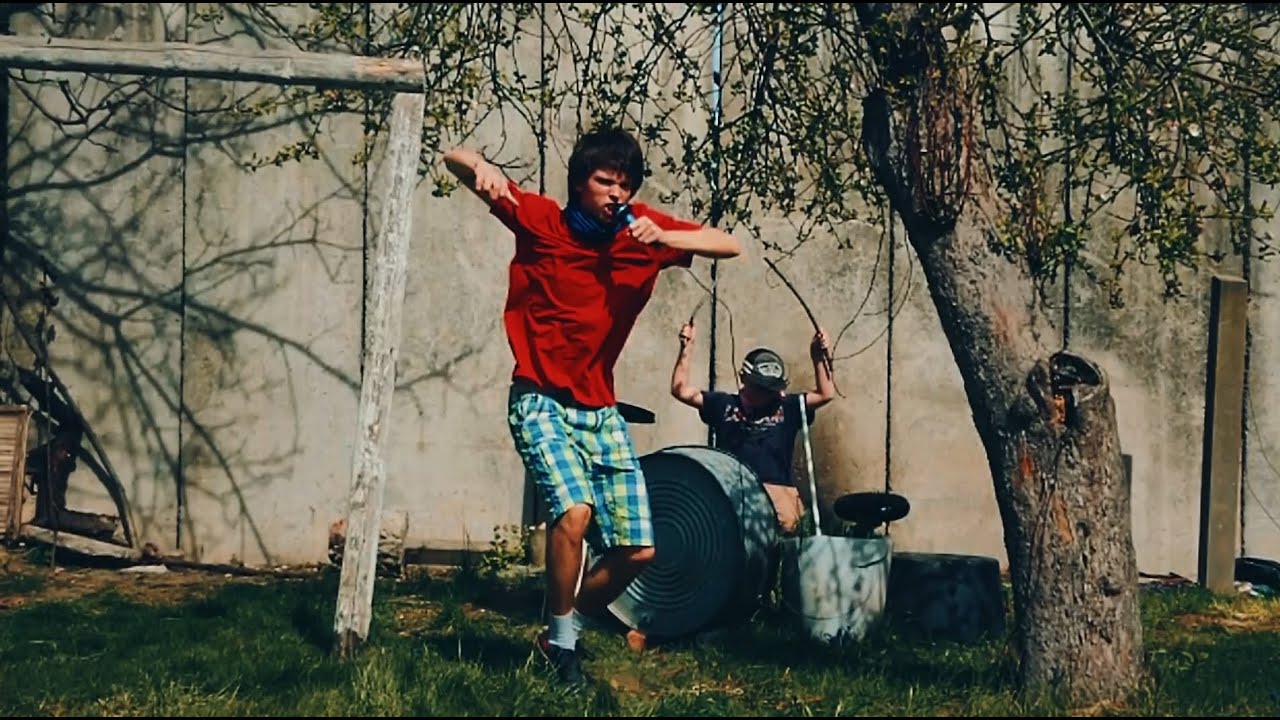 Kus Kus Klan - Młodzi Gniewni (official video) - YouTube