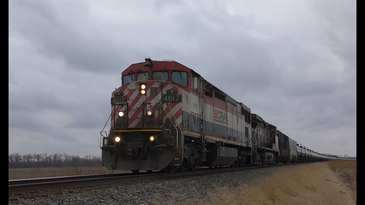 BC RAIL Barn Unit Leading In 2020! BCOL 4617 North @ Mason, IL (2/1/2020) - YouTube