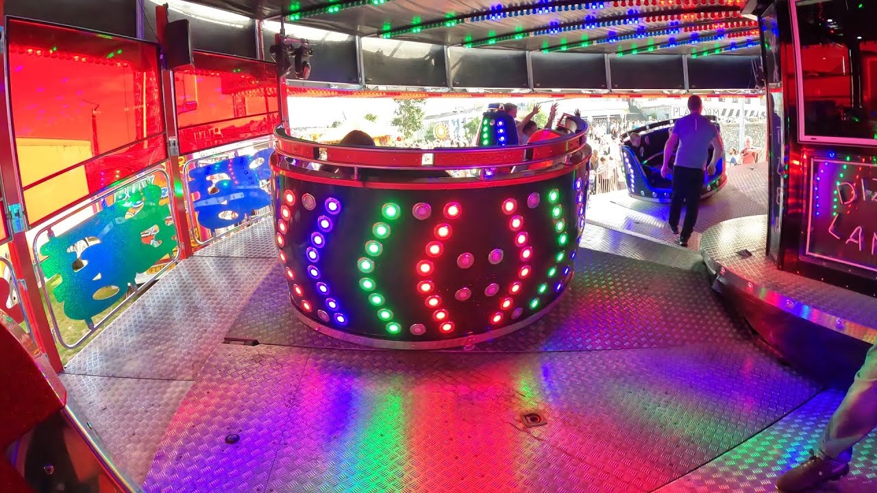 Dominator- (Alfie & Elmer Bell) onride Bray Seafront Funfair August ...