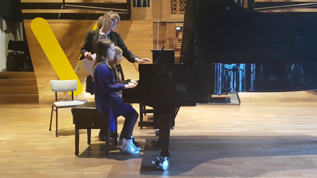 "Rider" van Daniel Hellbach - YouTube