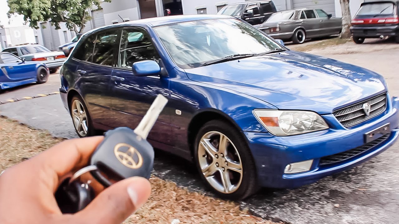 The RHD Toyota you didn't know you wanted | Toyota Altezza Gita - YouTube