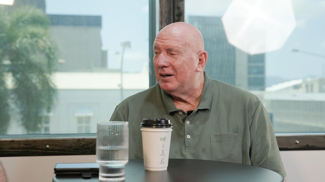 5 minutes with David Kippin - YouTube