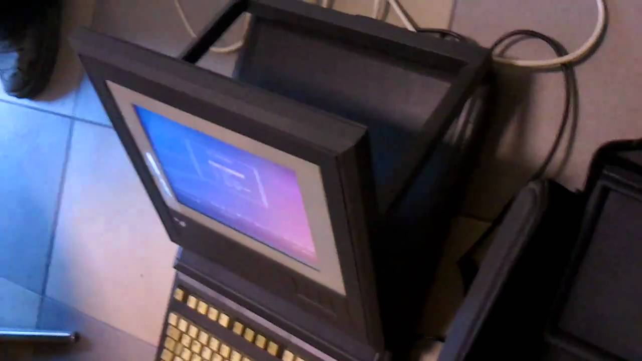 Goupil Golf Super Retro notebook!!!Netbook.xD - YouTube