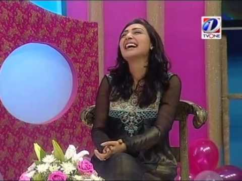 Ayesha Khan With Amna Jafri, On Eid Day - YouTube