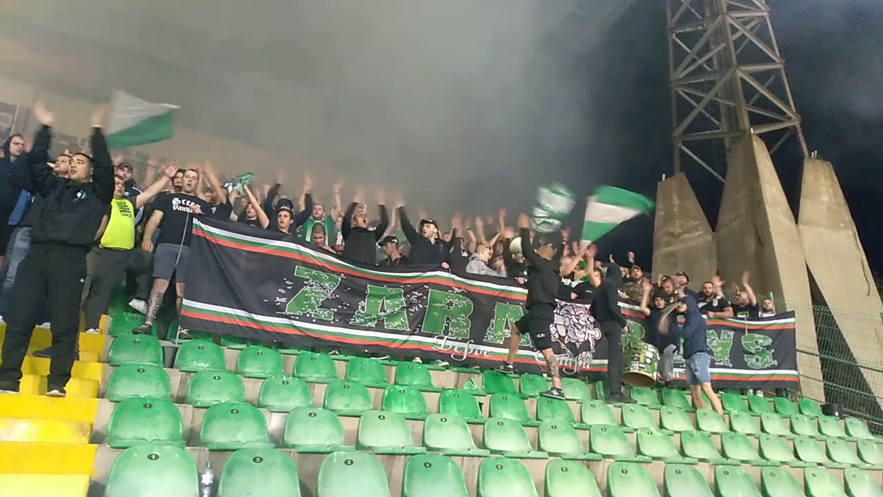 BEROE FANS AGAIST LITEX - YouTube