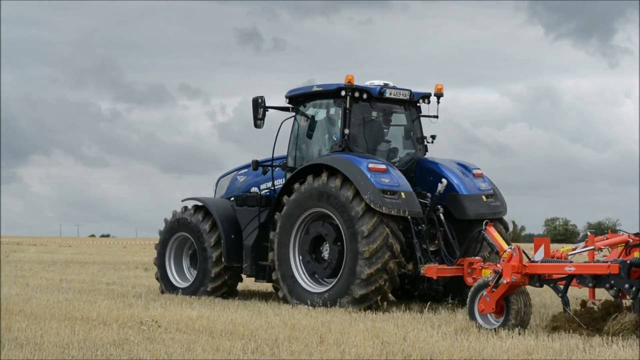 Déchaumage avec un New Holland T7 315 HD Blue Power ! - YouTube