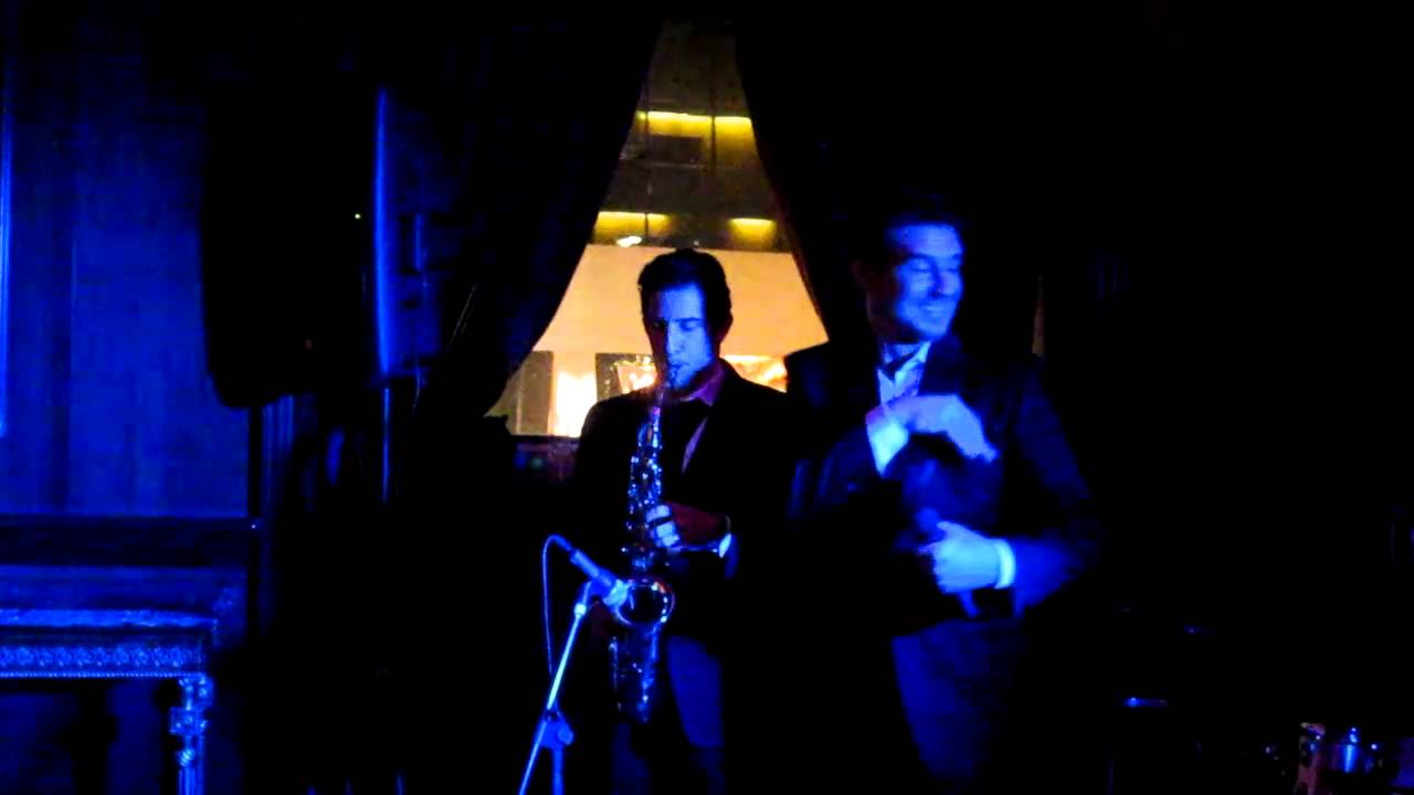 Michael Fredo, live jazz at the Plaza - YouTube