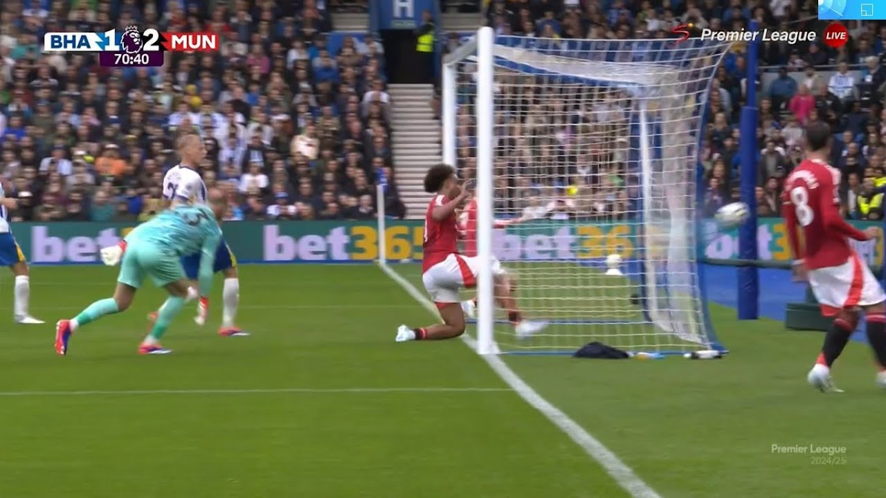 Alejandro Garnacho Disallowed Goal for Offside through Joshua Zirkzee ...