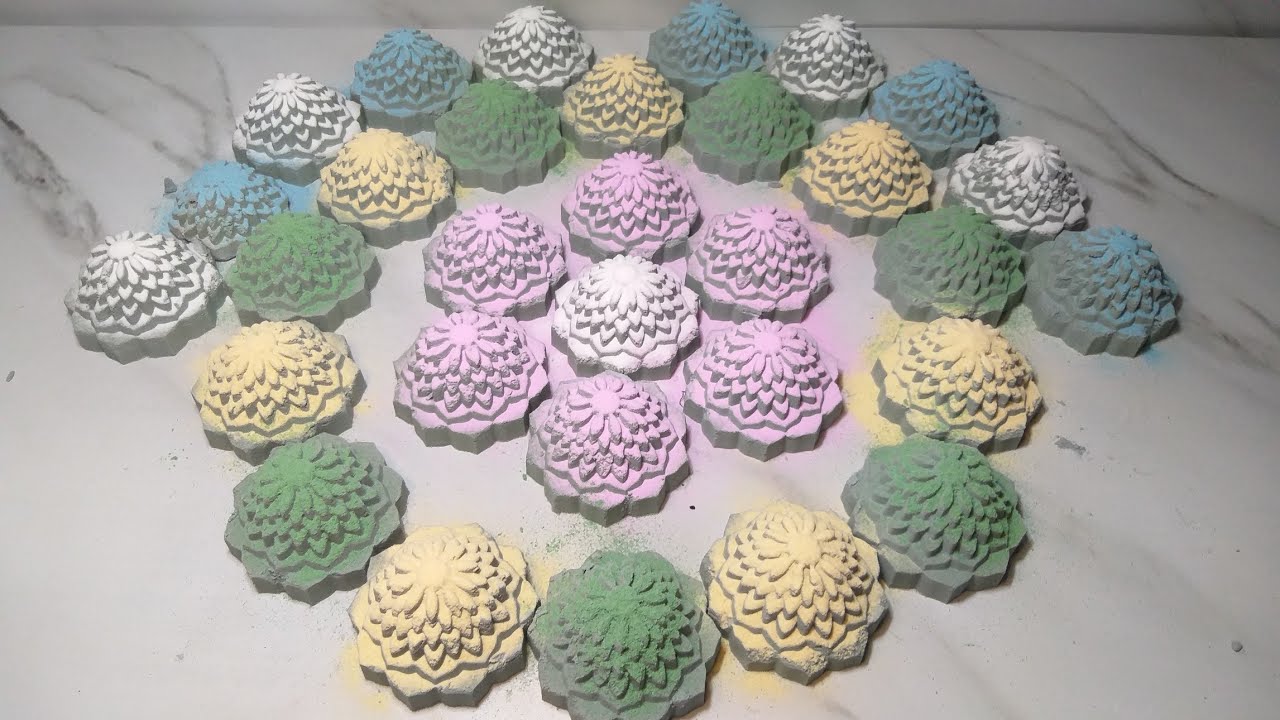 crunchy bakingsoda flowers crumbling - YouTube