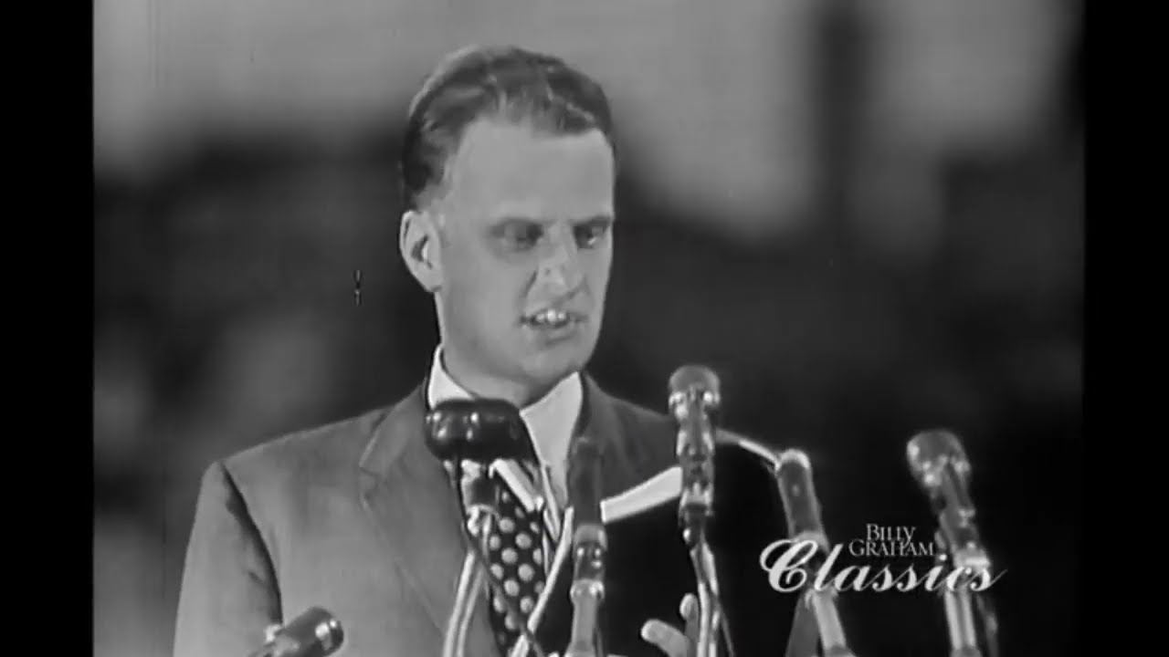 1954-Billy Graham Short Sermon 3 #billygraham #billygrahamsermons - YouTube
