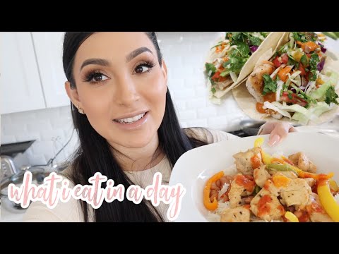 WHAT I EAT IN A DAY (REALISTIC & COUNTING MACROS)