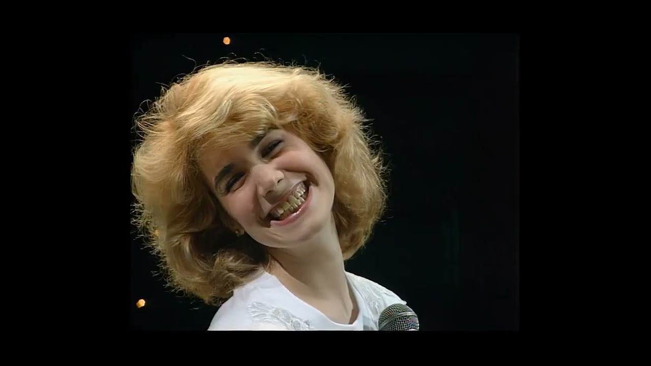 Neil & Dara Sedaka "Laughter In The Rain" Live in Birmingham, 1991 ...