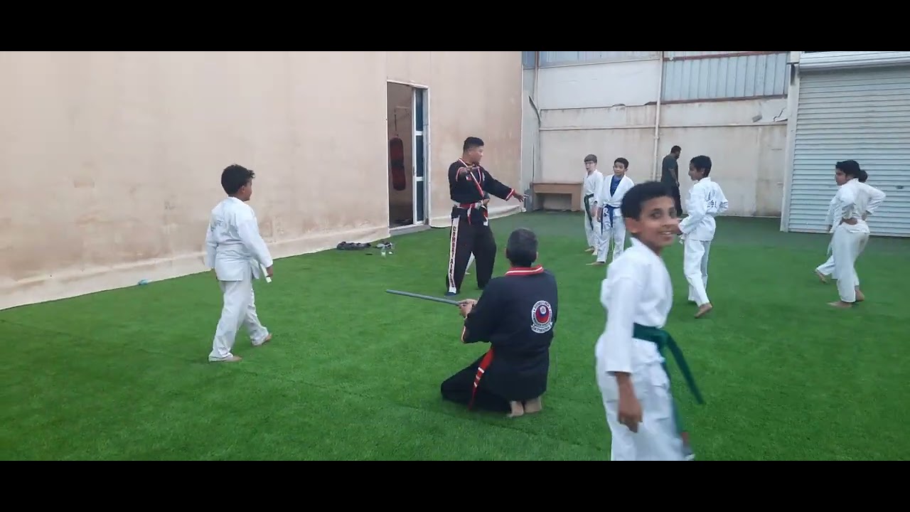 karate kids gapang muna sila - YouTube