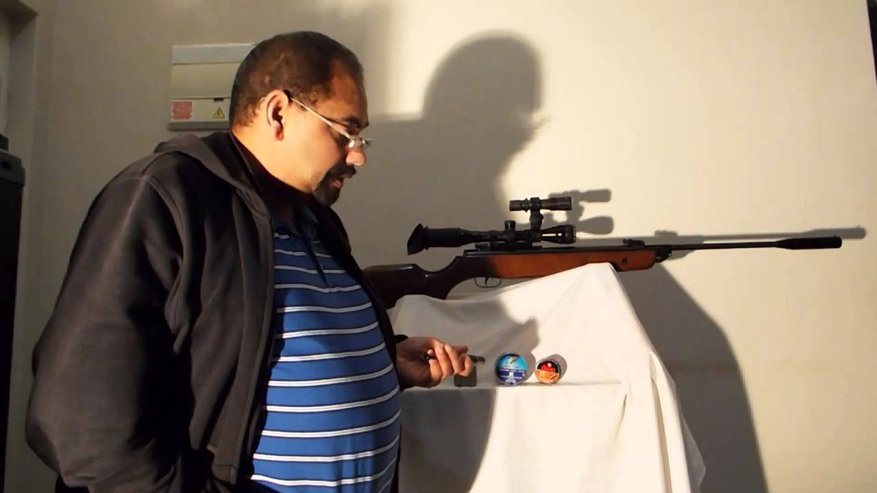 Gamo Hunter 1250 firing 21g Piledriver Pellets into a Graphite Brick at ...