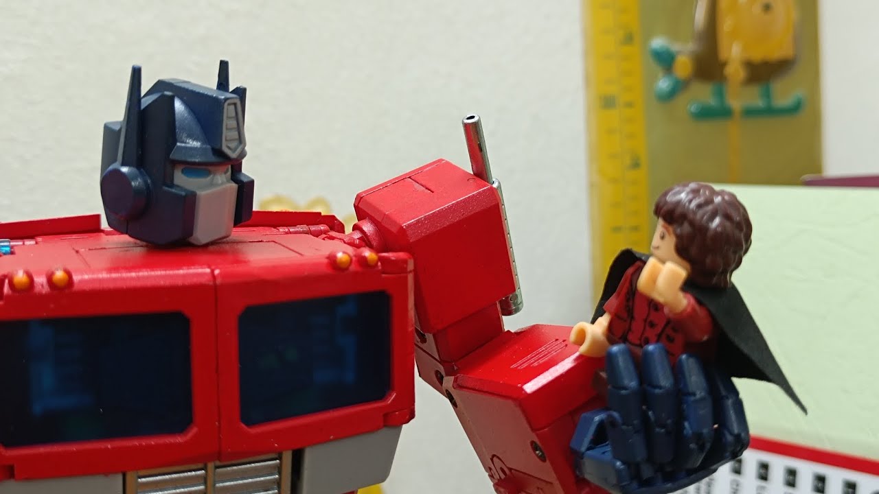 Optimus Prime acts like a father - YouTube