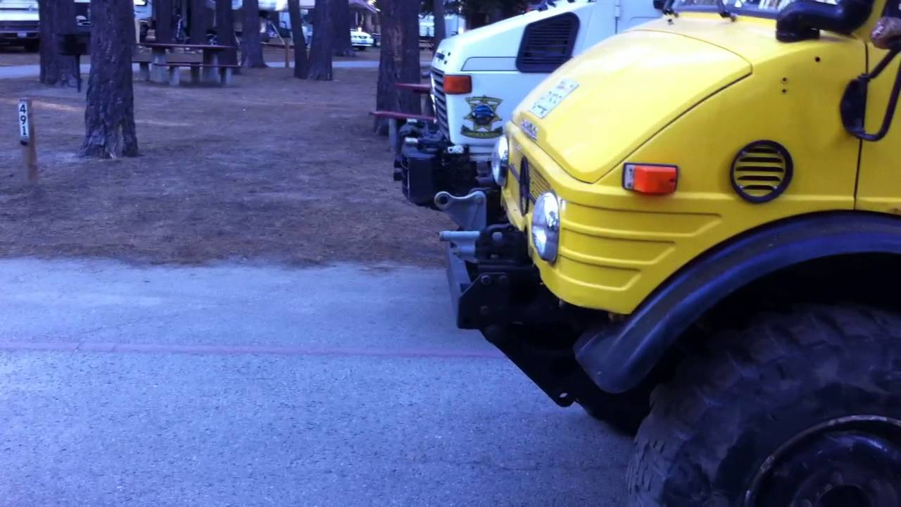 Unimog Drag Race - YouTube