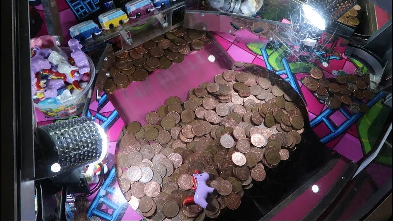 Playing the 2p machines, Brighton - YouTube