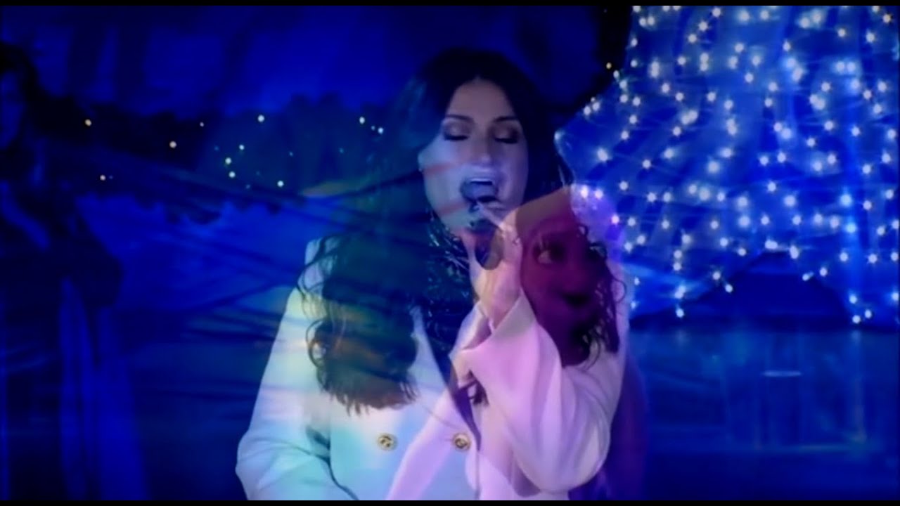 Show Yourself - Short Live Version with OST Audio (Idina Menzel) - YouTube