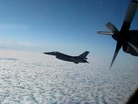 F-16 Intercept Near Ireland - YouTube