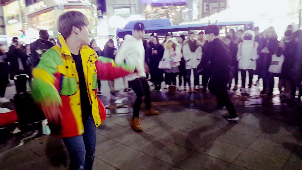 161125 디오비 2차 dancing king♡ - YouTube