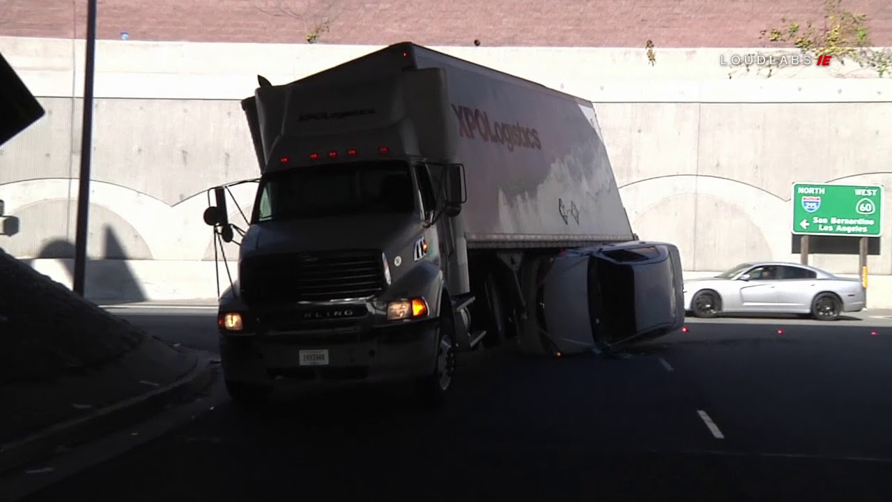Vehicle Under Semi Truck / Riverside 9.12.18 - YouTube