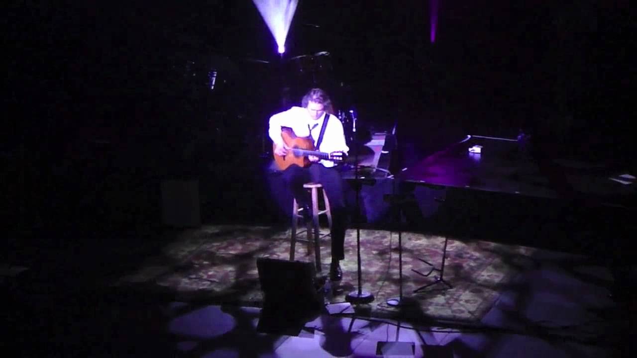 Jesse Cook - Alone - Live in Vernon BC 2010 - YouTube