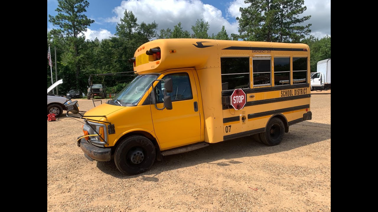 2000 Chevrolet Express 20 Passenger Bus (245,861 Miles) - YouTube